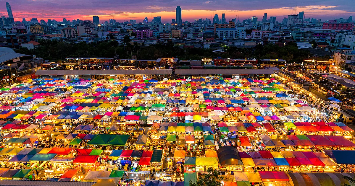 Our Guide to Explore Bangkok's Night Markets - Tatis Travel